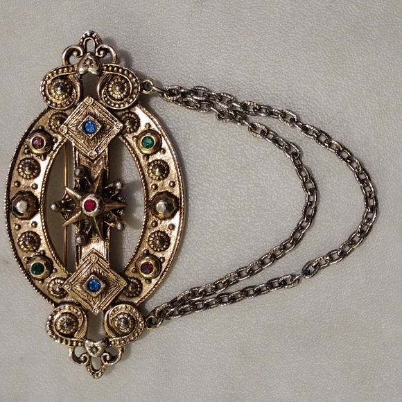 Jewelry | Vintage Beautiful Faux Gold And Gems Brooch | Poshmark